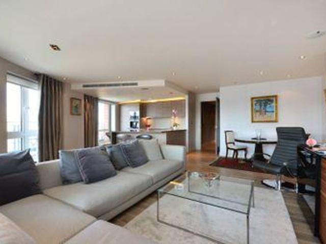 1 Bedrooms Flat for rent in Chelsea Creek, Sands End SW6