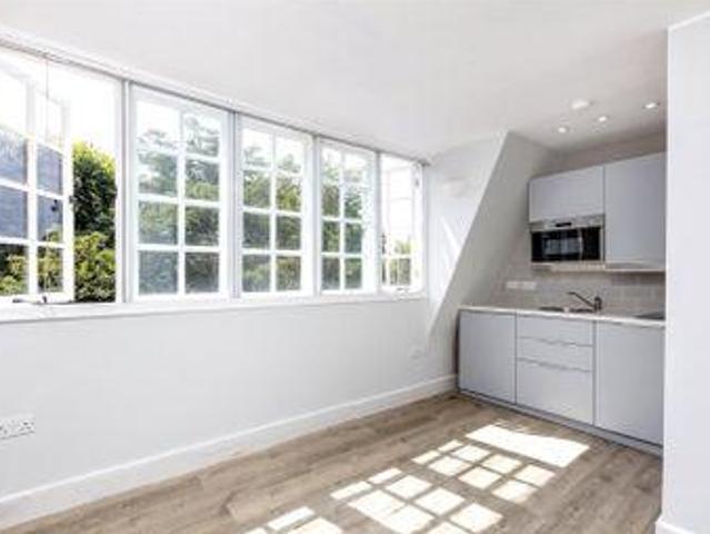 1 Bedrooms Flat for rent in Cheyne Walk, London SW3