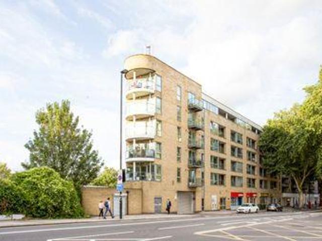 1 Bedrooms Flat for rent in Chiswick High Road, London W4