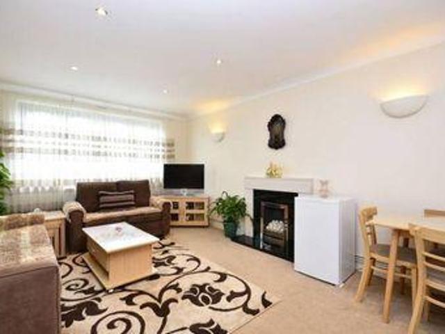 1 Bedrooms Flat for rent in Christchurch Avenue, London N12