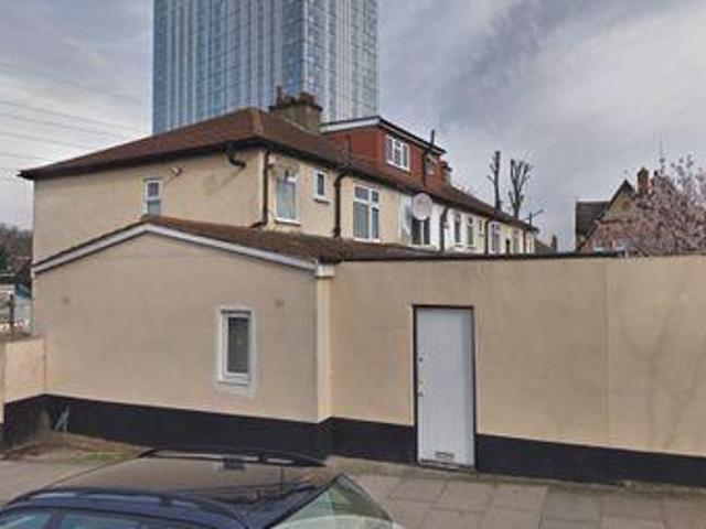 1 Bedrooms Flat for rent in Christchurch Road, Colliers Wood, London SW19