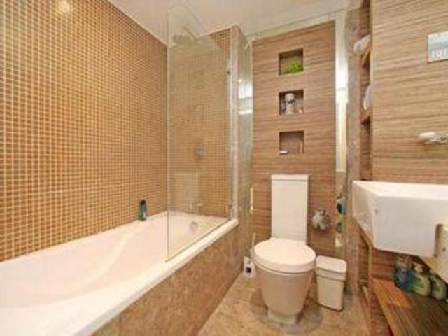 1 Bedrooms Flat for rent in City Tower, 3 Limeharbour, Cross Harbour, South Quay, Canary Wharf, London E14