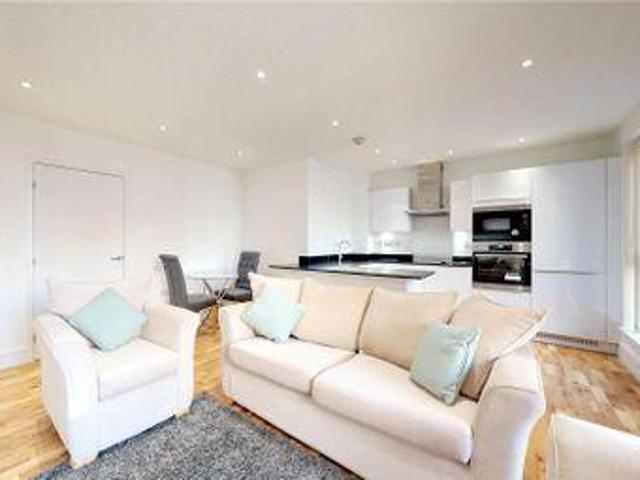 1 Bedrooms Flat for rent in City View Point, London E14