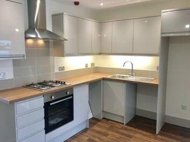 1 Bedrooms Flat for rent in Clandon Terrace, Kingston Road, London SW20