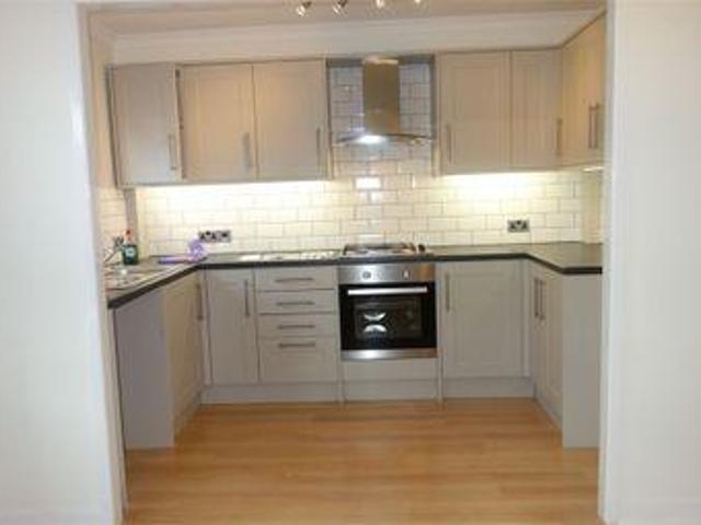 1 Bedrooms Flat for rent in Claret Gardens, London SE25