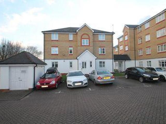 1 Bedrooms Flat for rent in Clarence Close, Barnet EN4