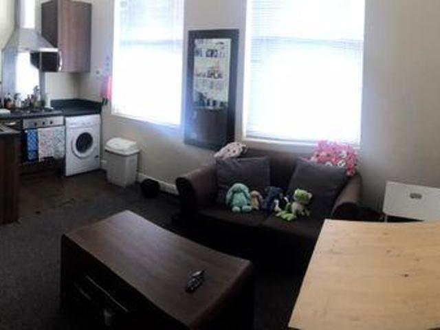 1 Bedrooms Flat for rent in Clarendon Road, Leeds LS2