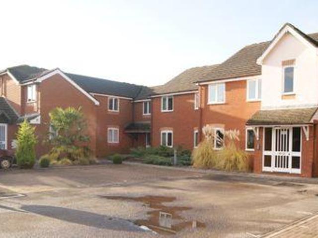 1 Bedrooms Flat for rent in Cleves Court, Firs Avenue, Windsor SL4