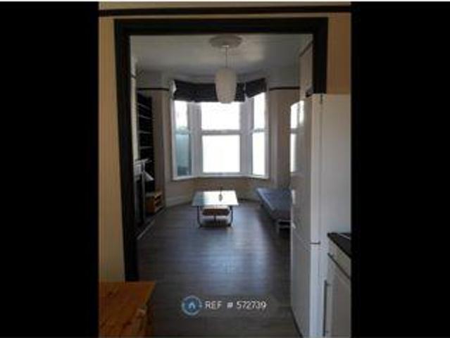 1 Bedrooms Flat for rent in Craster Road, London SW2