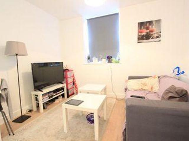 1 Bedrooms Flat for rent in Cricket Green, Mitcham CR4