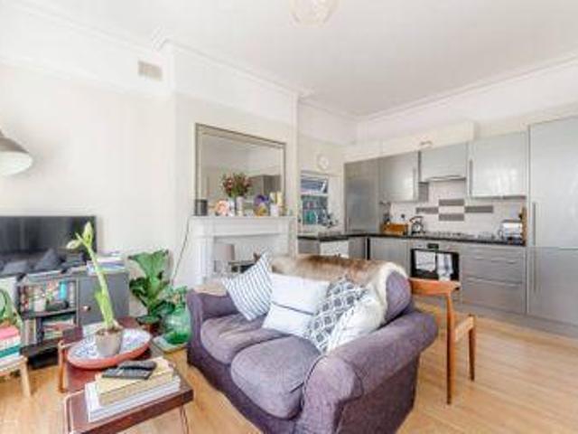 1 Bedrooms Flat for rent in Crockerton Road, Wandsworth Common SW17