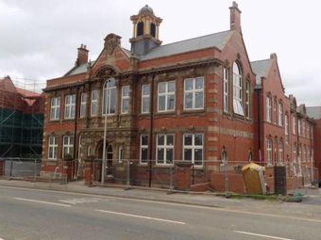 1 Bedrooms Flat for rent in Crocketts Lane, Smethwick B66