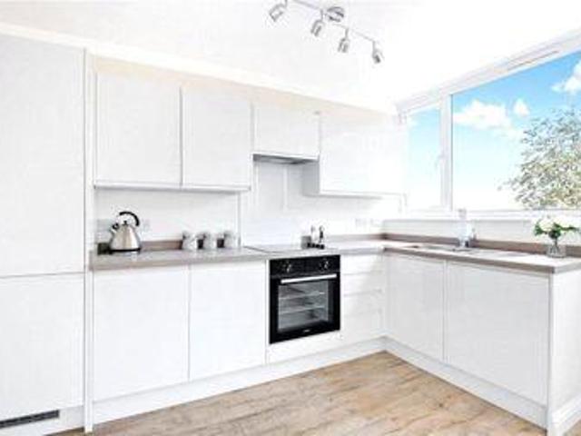 1 Bedrooms Flat for rent in Crofton Court, Cypress Road, London SE25