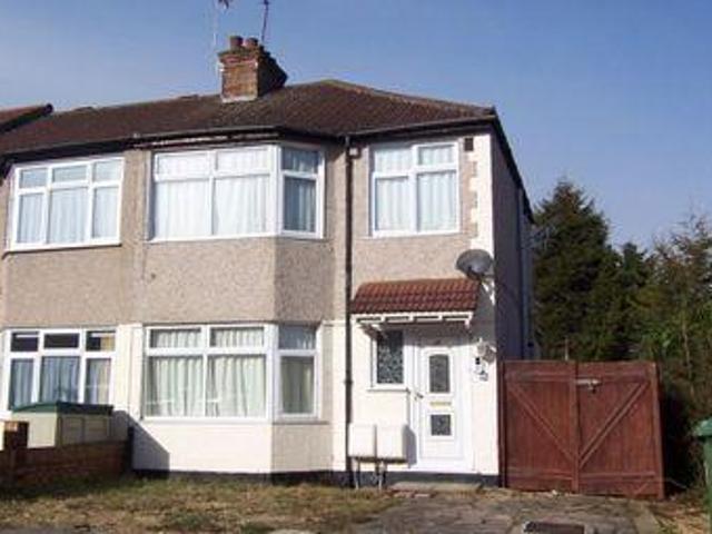 1 Bedrooms Flat for rent in Crofts Road, Harrow, Middlesex HA1