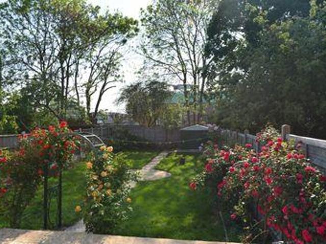 1 Bedrooms Flat for rent in Crownfield Ave, Newbubry Park IG2