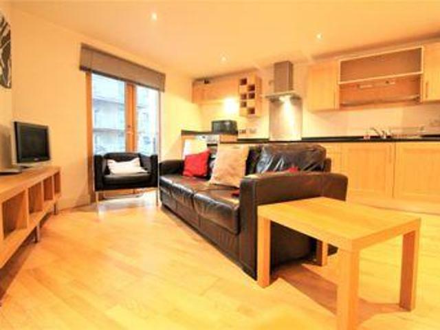 1 Bedrooms Flat for rent in Crozier House, The Boulevard, Leeds LS10