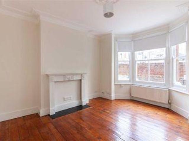 1 Bedrooms Flat for rent in Curwen Road, London W12