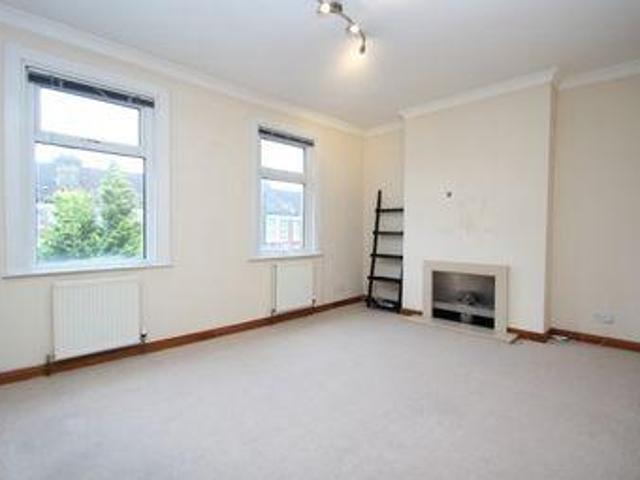1 Bedrooms Flat for rent in Amberley Grove, Croydon CR0