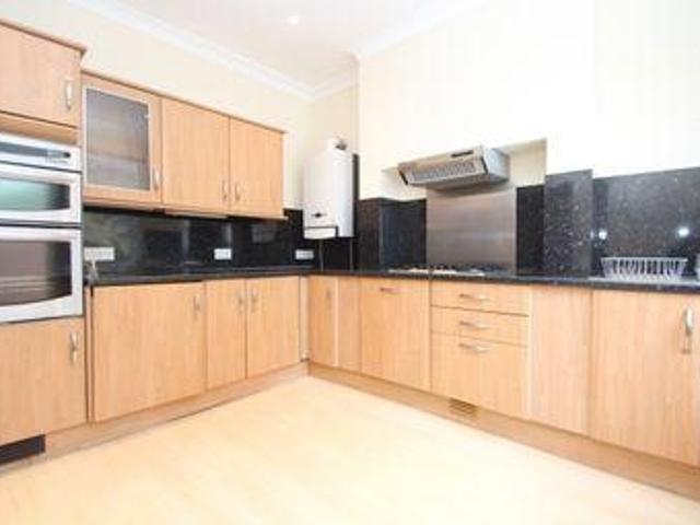 1 Bedrooms Flat for rent in Amberley Grove, Croydon CR0