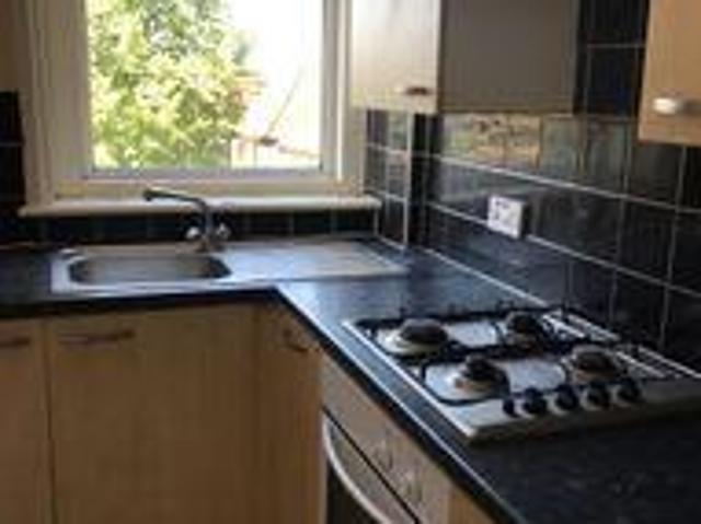 1 Bedrooms Flat for rent in Ambleside Avenue, London, Lambreth, Stretham SW16