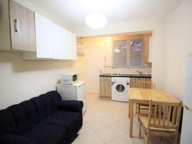 1 Bedrooms Flat for rent in Amhurst Road, Stoke Newington N16