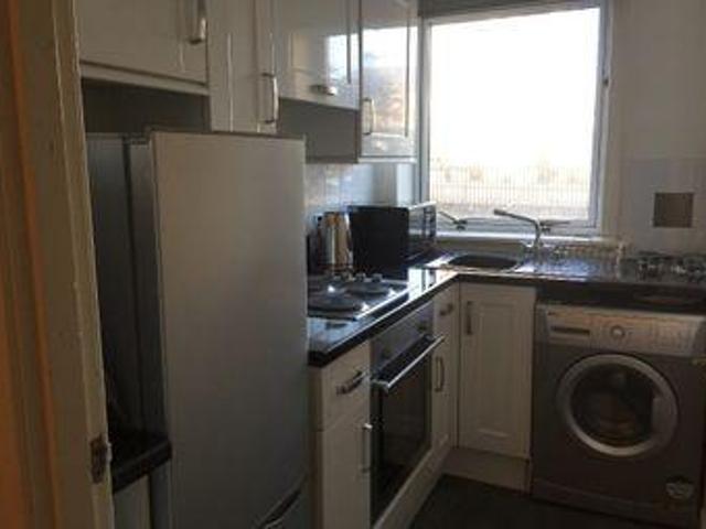 1 Bedrooms Flat for rent in Abbey Lane, Meadowbank, Edinburgh EH8