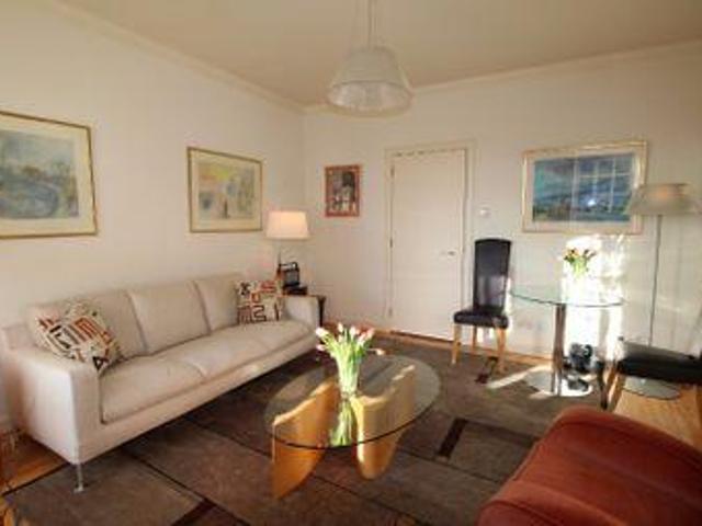 1 Bedrooms Flat for rent in Advocates Close, Old Town, Edinburgh EH1