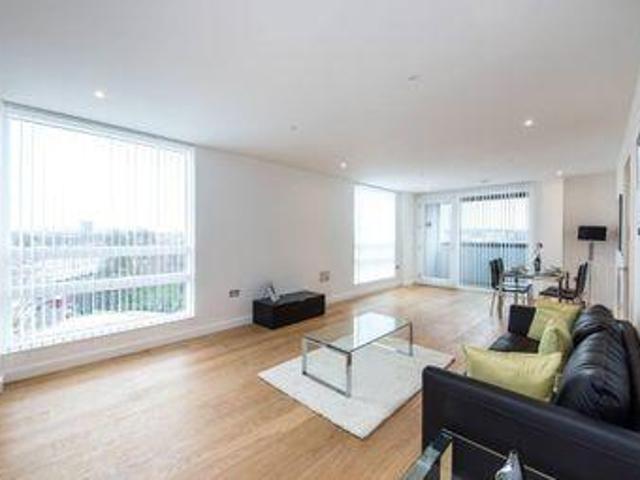 1 Bedrooms Flat for rent in Addison Road, Shepherds Bush W11