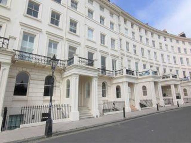 1 Bedrooms Flat for rent in Adelaide Crescent, Hove BN3