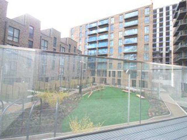1 Bedrooms Flat for rent in Admiralty Avenue, London E16