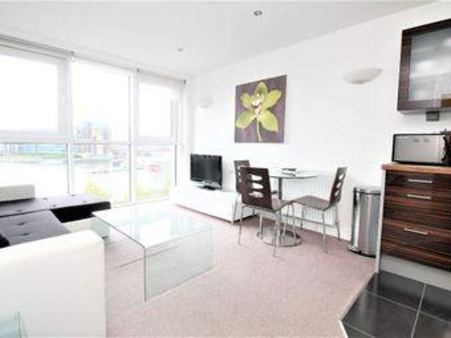 1 Bedrooms Flat for rent in Adriatic Apartment, 20 Western Gateway E16