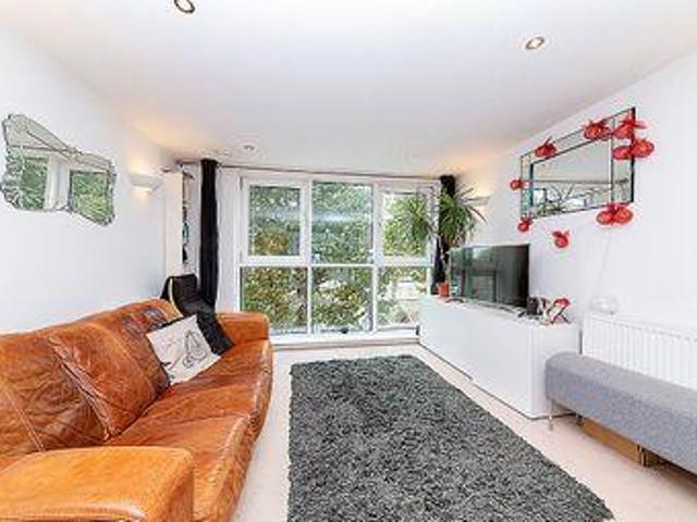 1 Bedrooms Flat for rent in Adriatic Apartments, London E16
