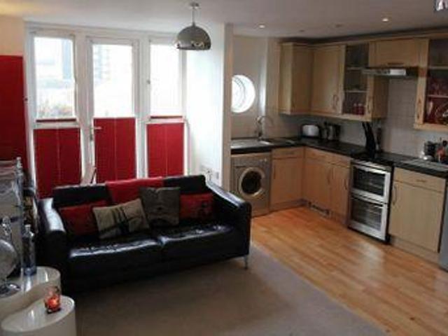 1 Bedrooms Flat for rent in Adrian House, Stratford E15
