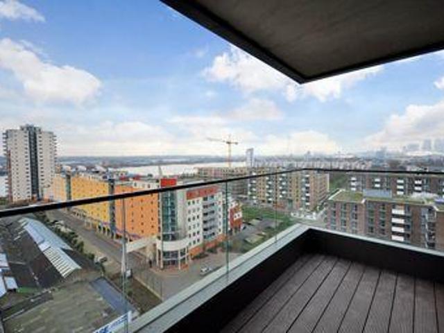 1 Bedrooms Flat for rent in Agnes George Walk, London E16