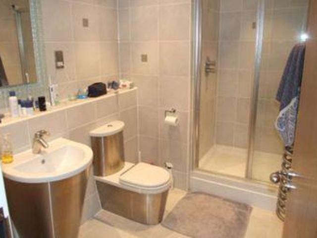 1 Bedrooms Flat for rent in Altolusso, Bute Terrace, Cardiff CF10