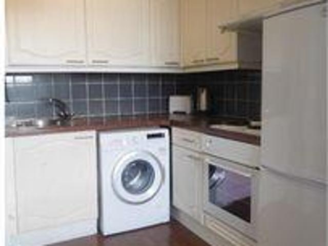 1 Bedrooms Flat for rent in Albert Street, Edinburgh EH7