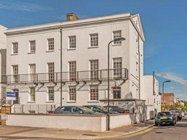 1 Bedrooms Flat for rent in Albion Road, London N16