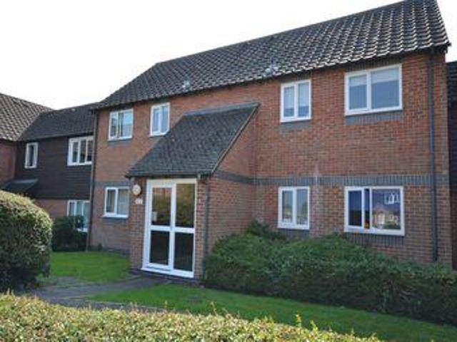 1 Bedrooms Flat for rent in All Saints Court, Didcot, Oxfordshire OX11