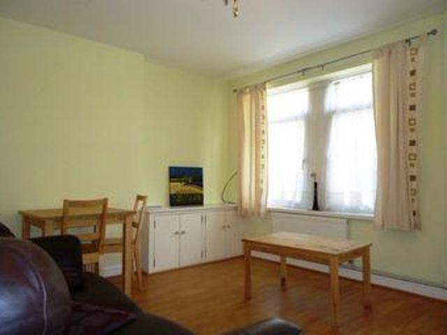 1 Bedrooms Flat for rent in Allensbank Road, Cardiff, Caerdydd CF14