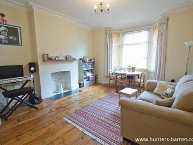 1 Bedrooms Flat for rent in Alston Road, Barnet EN5