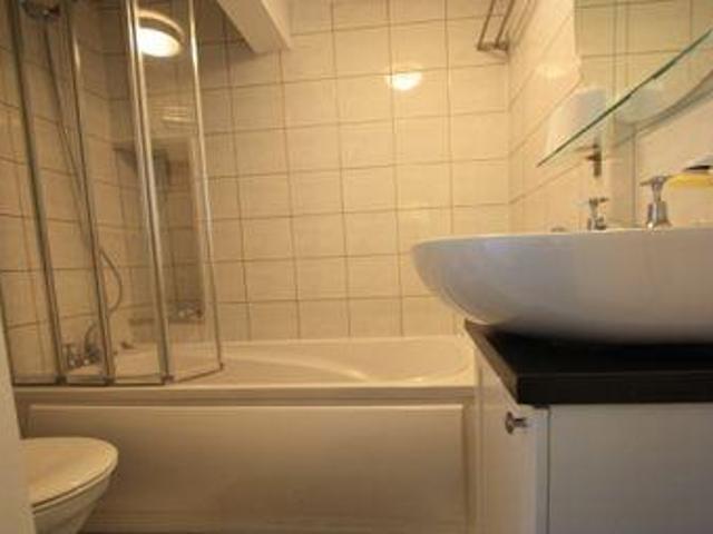1 Bedrooms Flat for rent in Arthur Rd, Wimbledon SW19