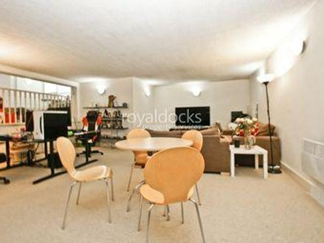 1 Bedrooms Flat for rent in Artichoke Hill, London E1W