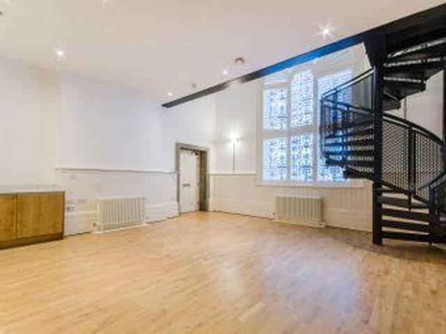 1 Bedrooms Flat for rent in Arsenal Way, Woolwich SE18