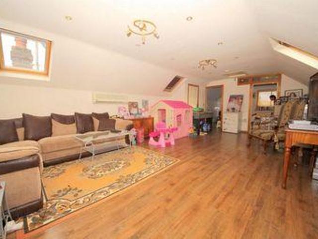 1 Bedrooms Flat for rent in Ash Ride, Enfield EN2
