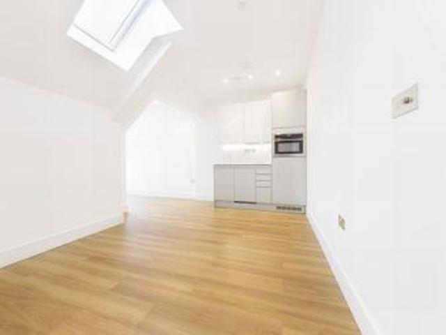 1 Bedrooms Flat for rent in Atria House, 219 Bath Road, London SL1