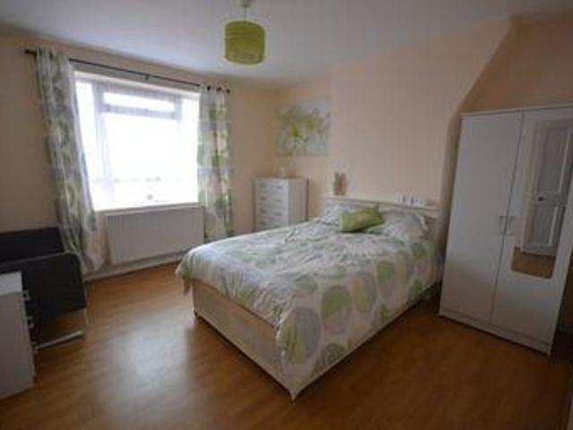 1 Bedrooms Flat for rent in Australia Road, White City Estate W12