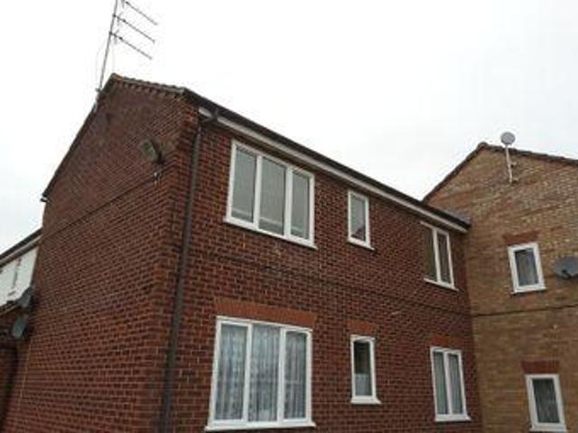 1 Bedrooms Flat for rent in Avignon Close, Colchester CO2