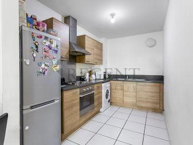 1 Bedrooms Flat for rent in Aztec House, 461 High Road, Ilford IG1