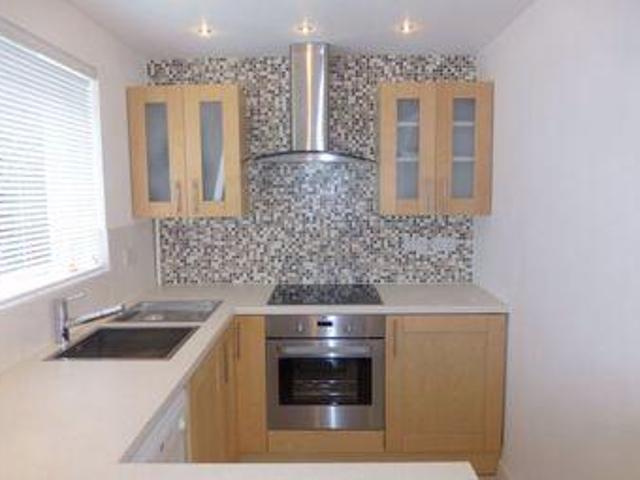 1 Bedrooms Flat for rent in Azalea Court, Azalea Close, Hanwell, London W7