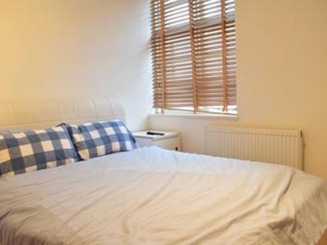 1 Bedrooms Flat for rent in Bouverie Place, London W2